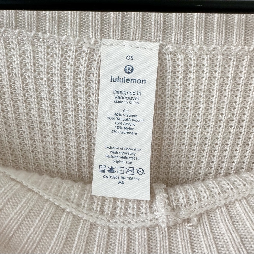 Lululemon Cream Forward Flow Cape - Gem